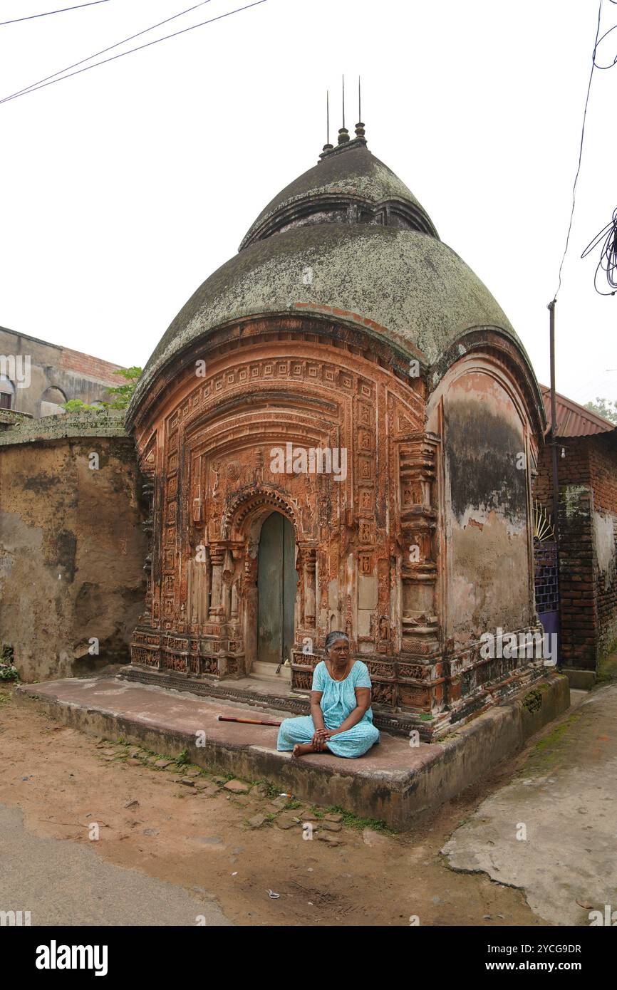 Aatchala Shiva temple of the Jora Mandir. Baidyapur. East Burdwan, West ...