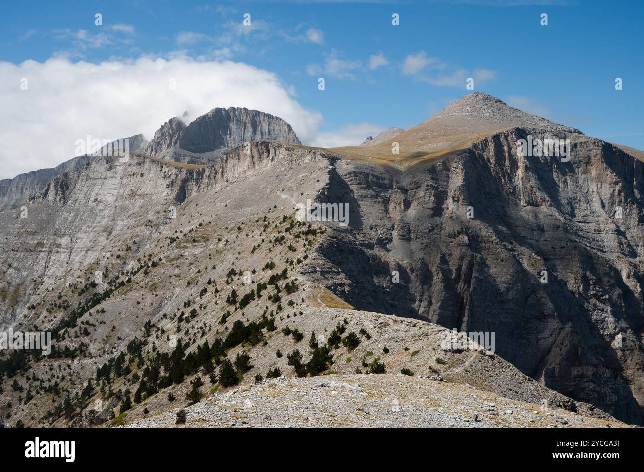 Explore breathtaking landscape mount hi-res stock photography and ...