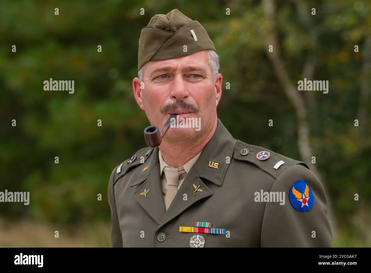 Us army air force officer pilot hi-res stock photography and images - Alamy