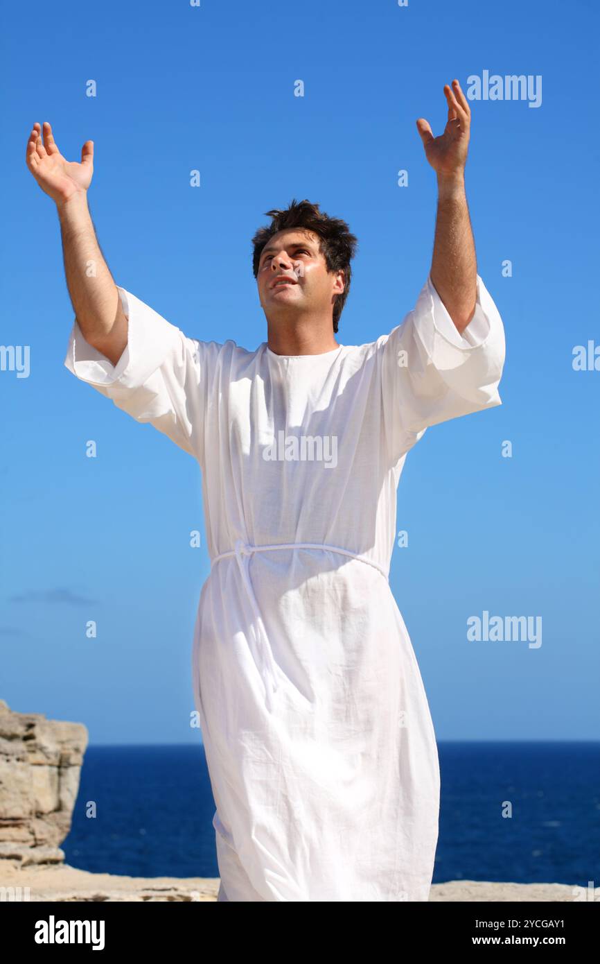 Praising god hi-res stock photography and images - Alamy