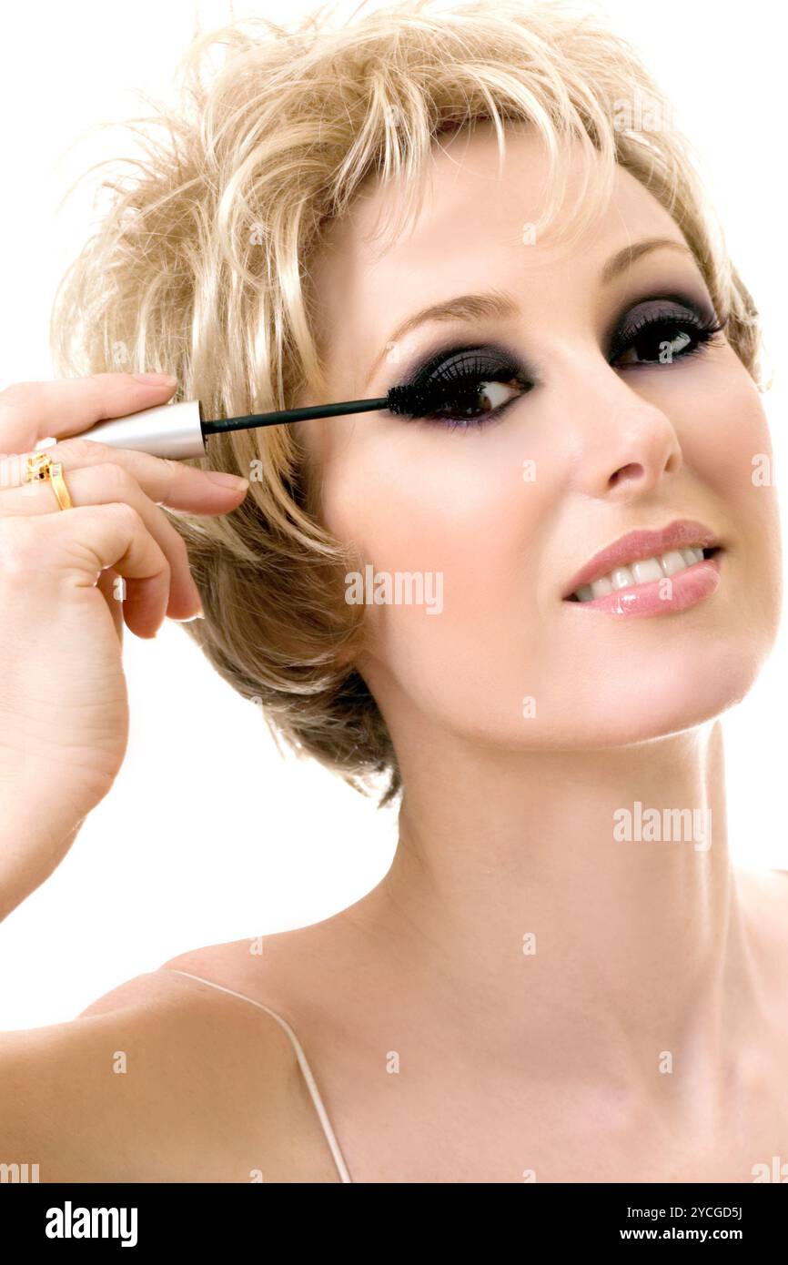 Lashes application hi-res stock photography and images - Alamy
