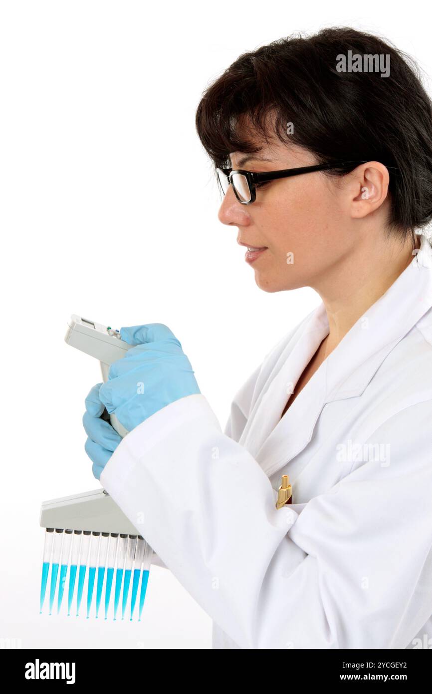 Serological pipette hi-res stock photography and images - Alamy