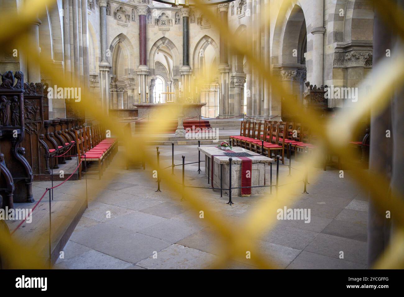 Magdeburg, Germany. 23rd Oct, 2024. The tomb of Otto the Great behind a ...