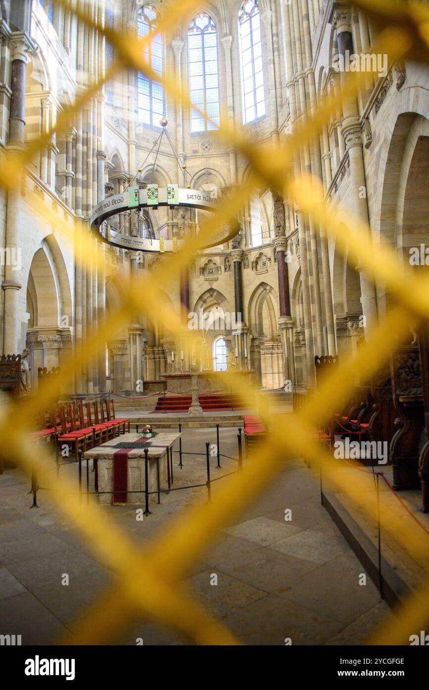 23 October 2024, Saxony-Anhalt, Magdeburg: The tomb of Otto the Great ...
