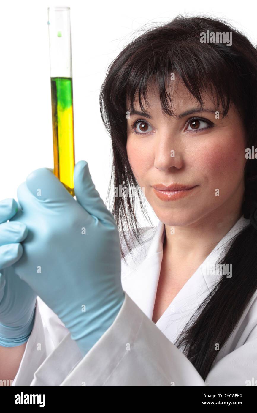 Female biologist hi-res stock photography and images - Alamy