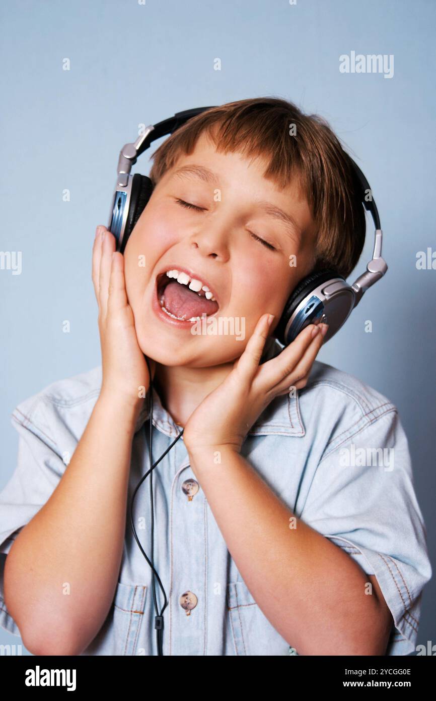 Happy listening to music Stock Photo - Alamy