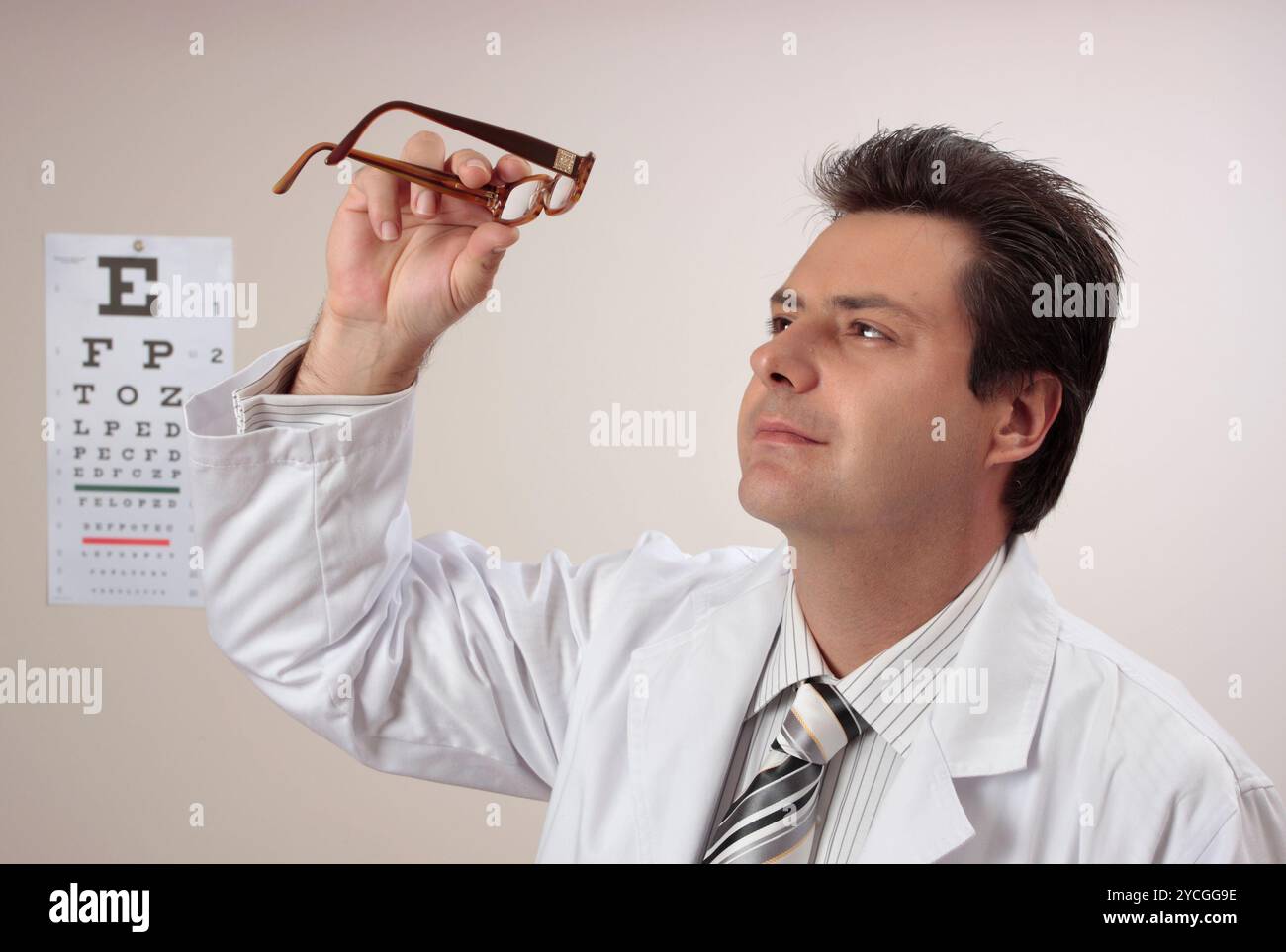 Inspecting lenses hi-res stock photography and images - Alamy