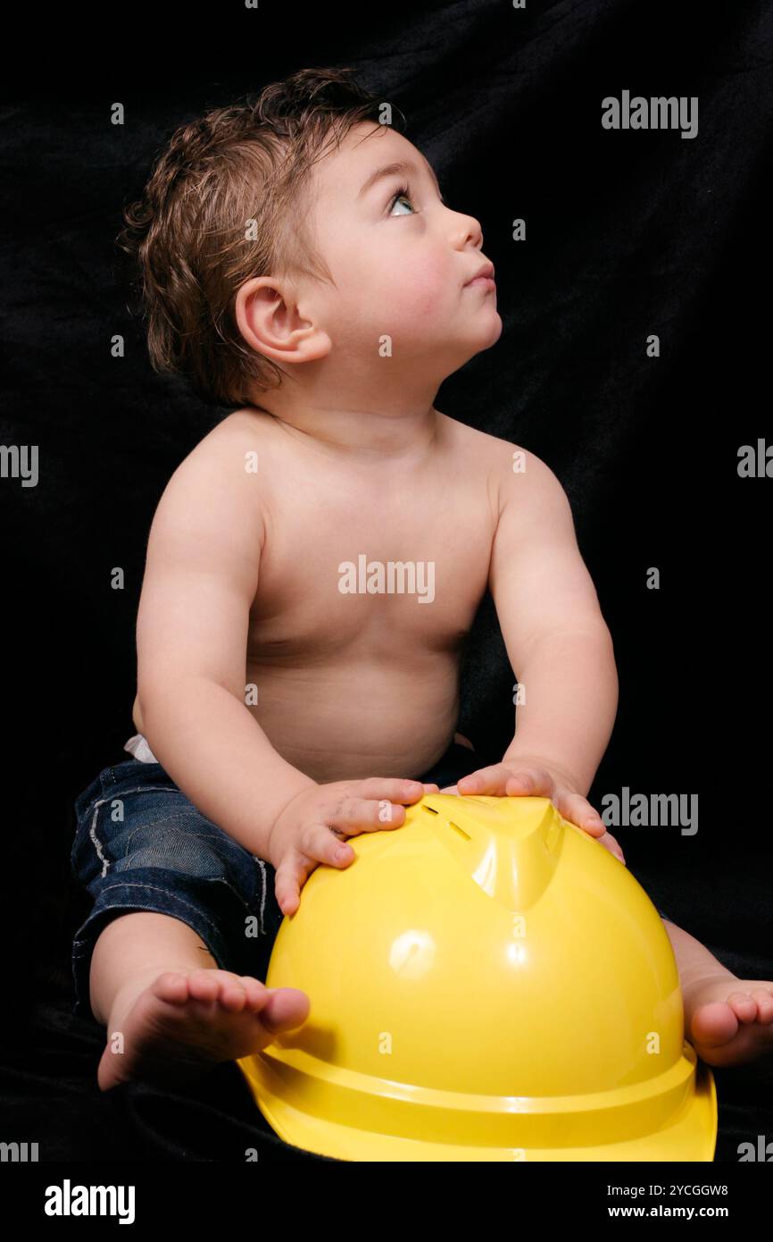 Builder role play hi-res stock photography and images - Alamy