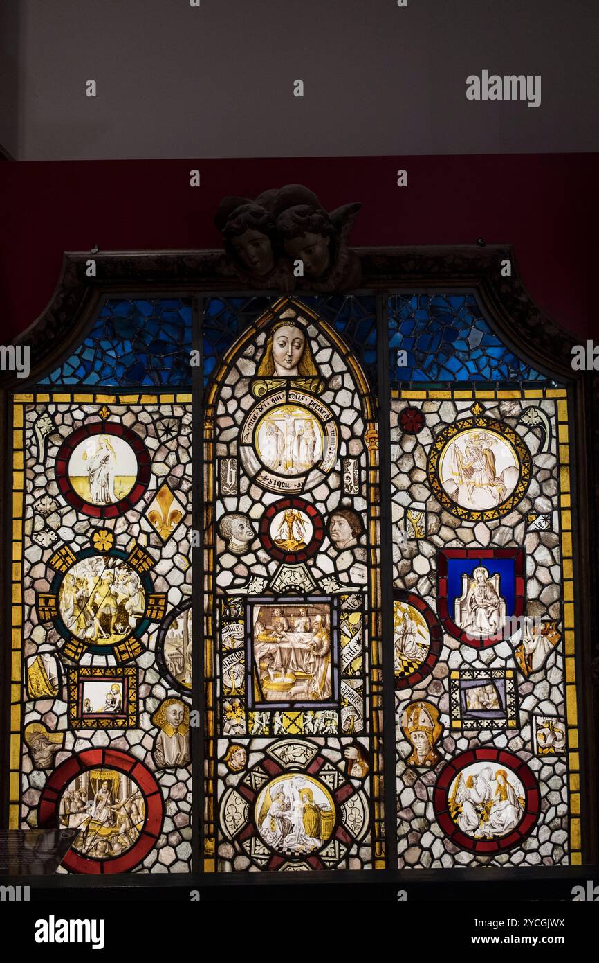 The beaune altarpiece rogier van der weyden hi-res stock photography and images - Alamy