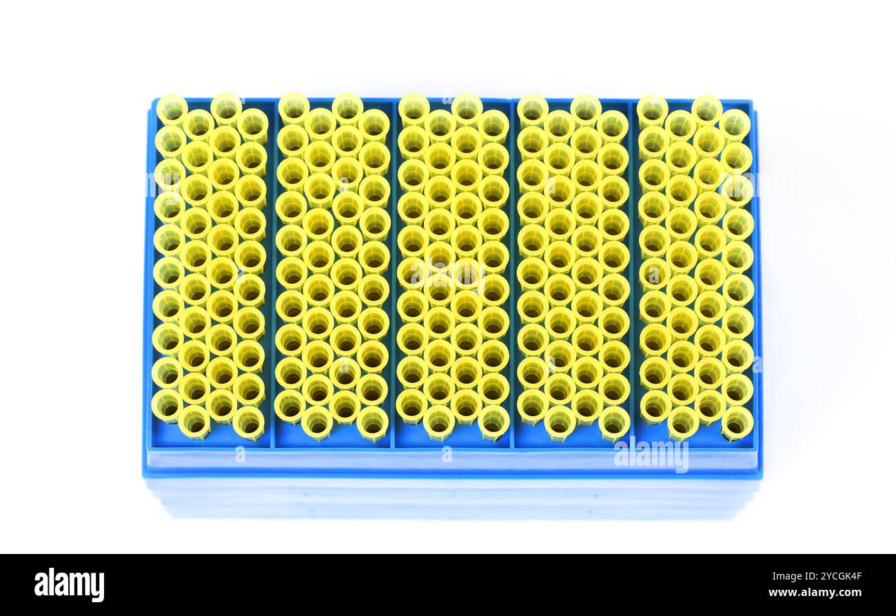 Pipet tip hi-res stock photography and images - Alamy