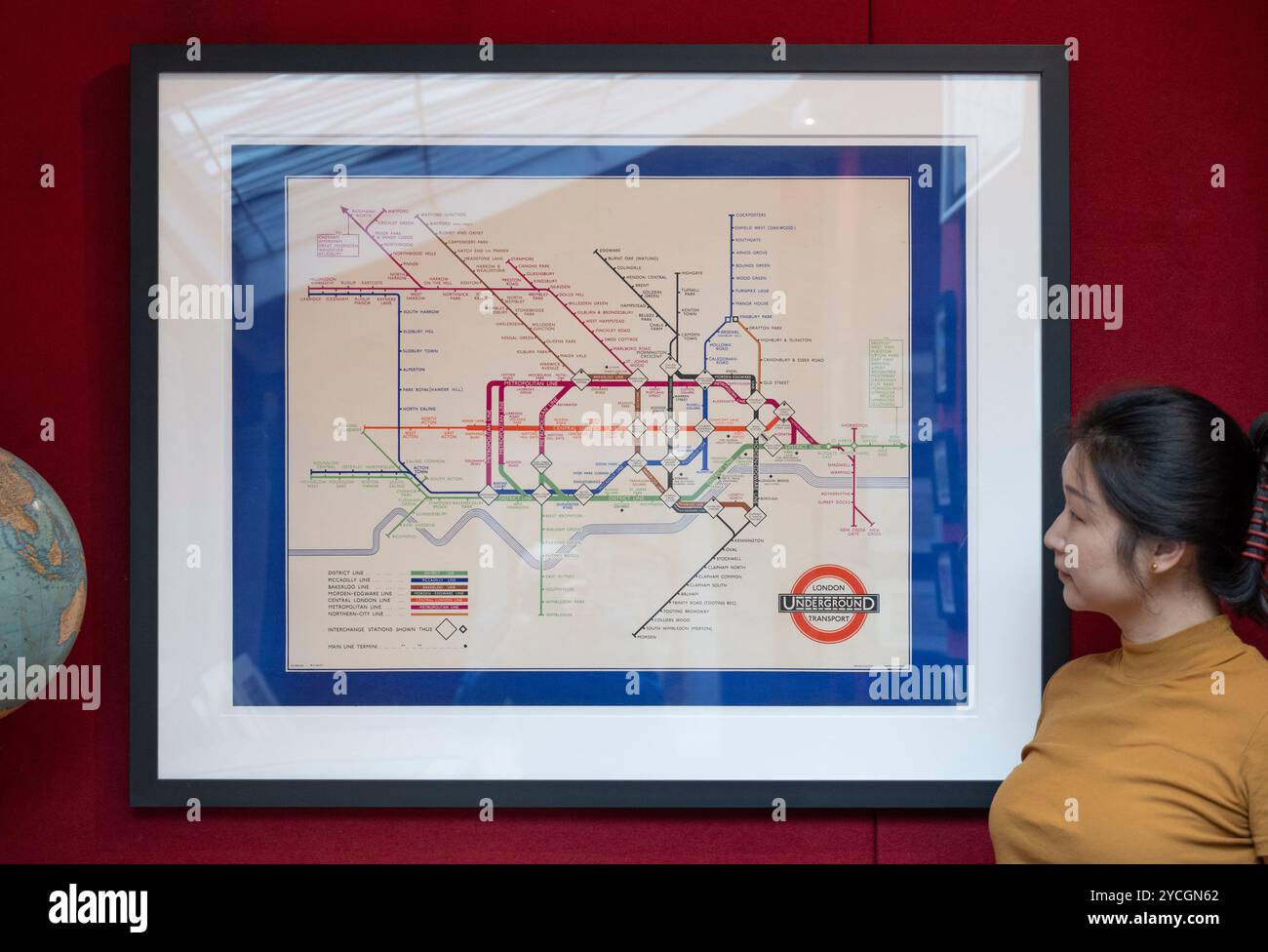 London tube map 2024 hi-res stock photography and images - Alamy