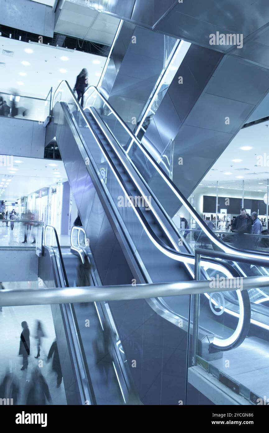 Modern department store large hi-res stock photography and images - Alamy