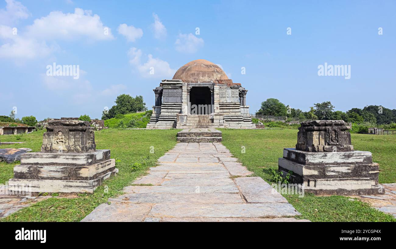 Kumbheshwara mahadev temple hi-res stock photography and images - Alamy