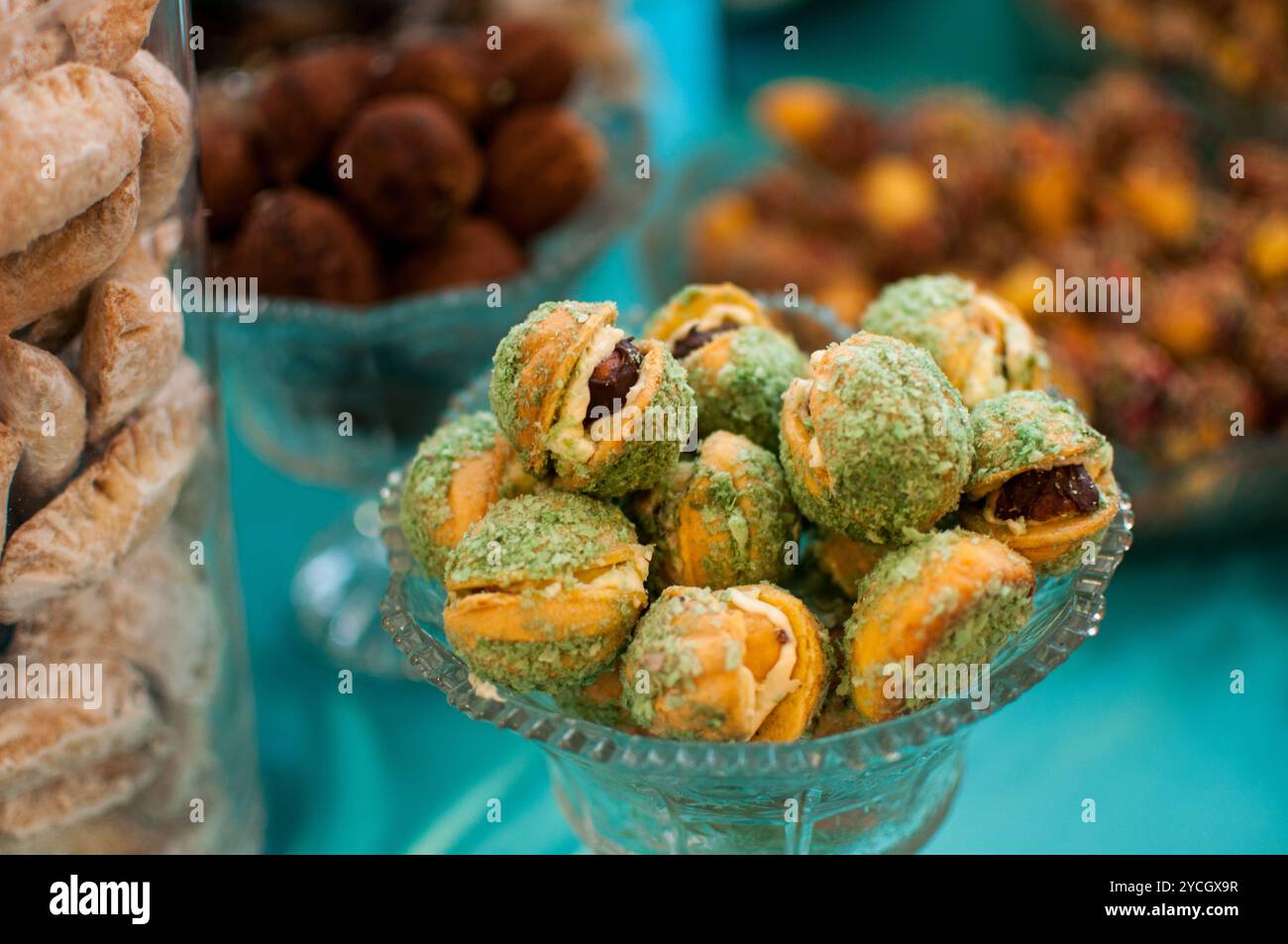 Traditional middle eastern pastries hi-res stock photography and images ...