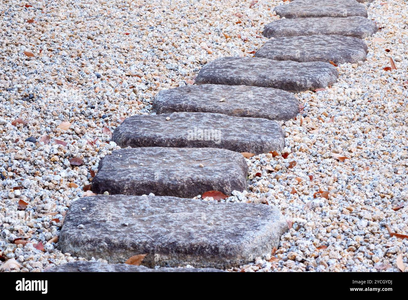 Japanese red zen hi-res stock photography and images - Alamy