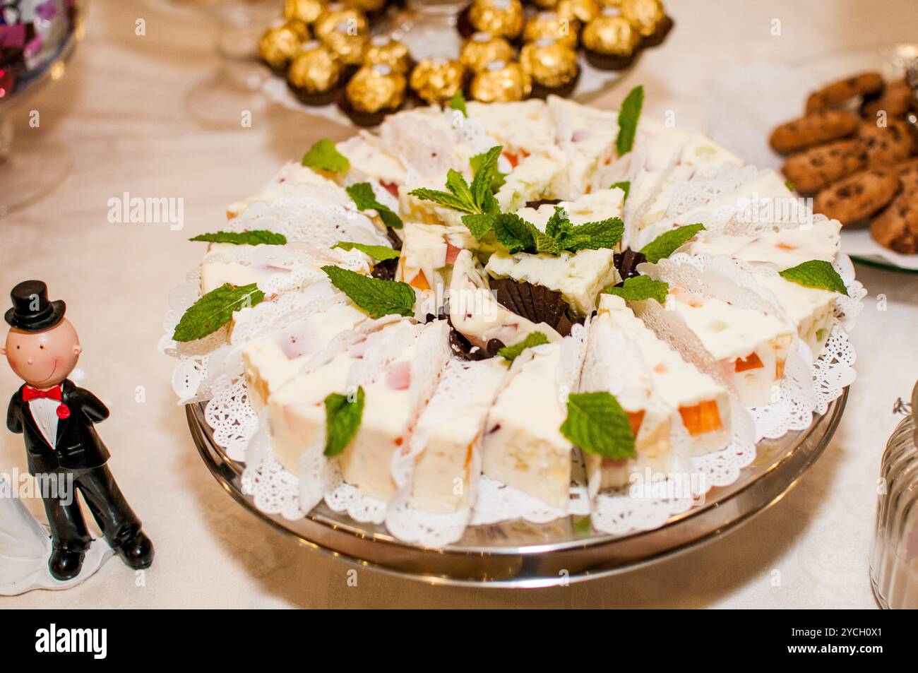 Elegant party platter featuring hi-res stock photography and images - Alamy