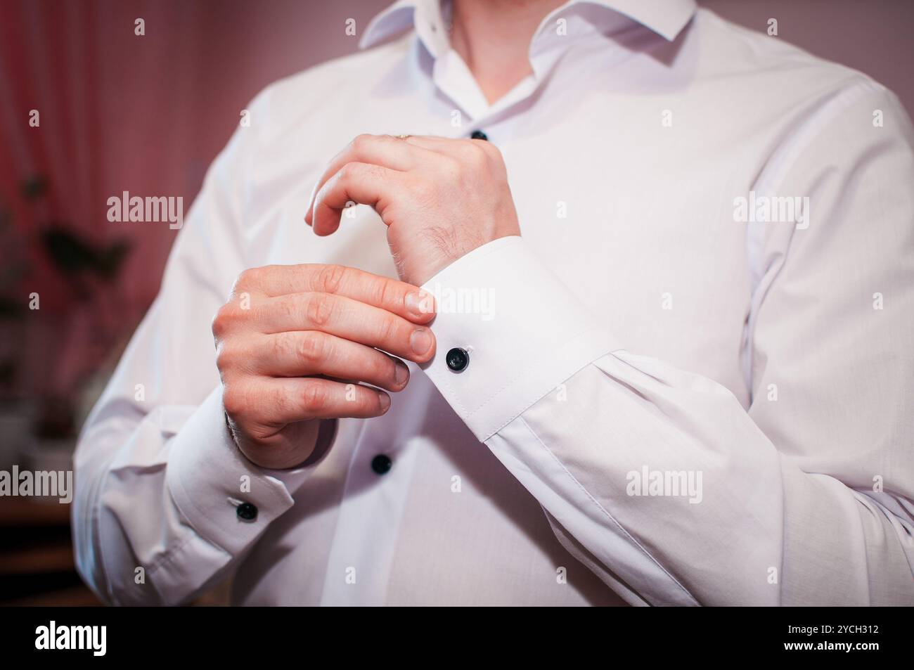 Immaculate white ensemble hi-res stock photography and images - Alamy