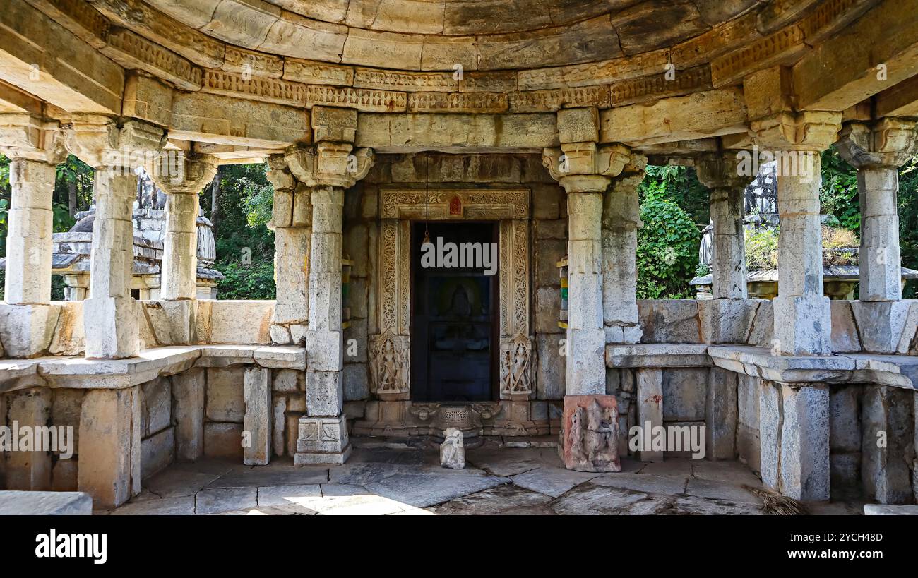 Shiva panchayatan temple hi-res stock photography and images - Alamy