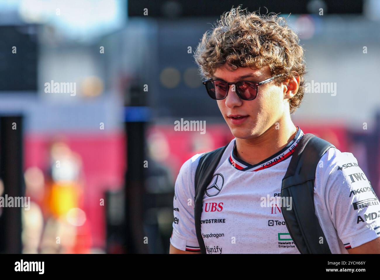 Formula 1 kimi antonelli pit hi-res stock photography and images - Alamy