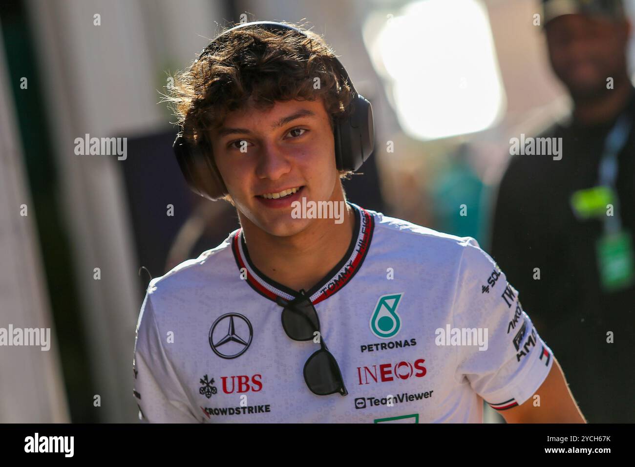 Formula 1 kimi antonelli pit hi-res stock photography and images - Alamy