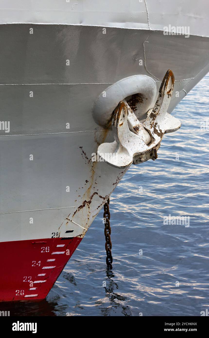 Ship fore with raised anchor Stock Photo - Alamy