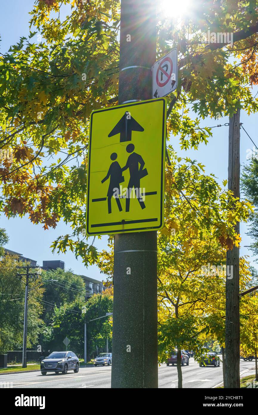 Visible street sign indicating hi-res stock photography and images - Alamy