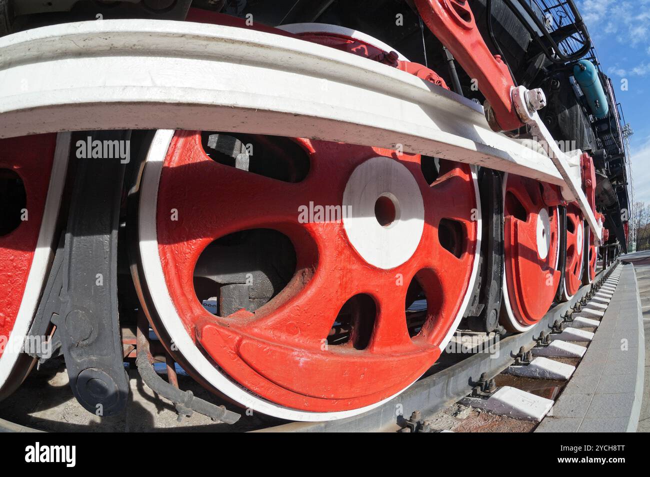 Old retro wheels hi-res stock photography and images - Alamy