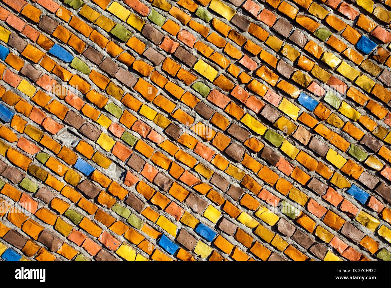 Yellow mosaic tile hi-res stock photography and images - Alamy