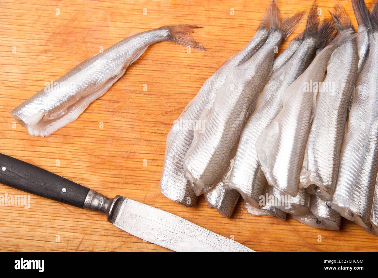 Small orange fish hi-res stock photography and images - Alamy