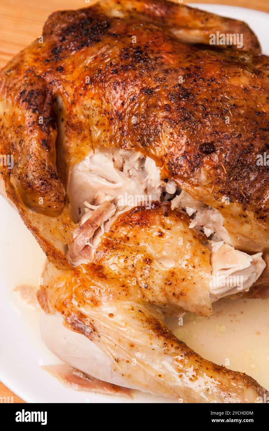 Plate roast chicken hi-res stock photography and images - Alamy