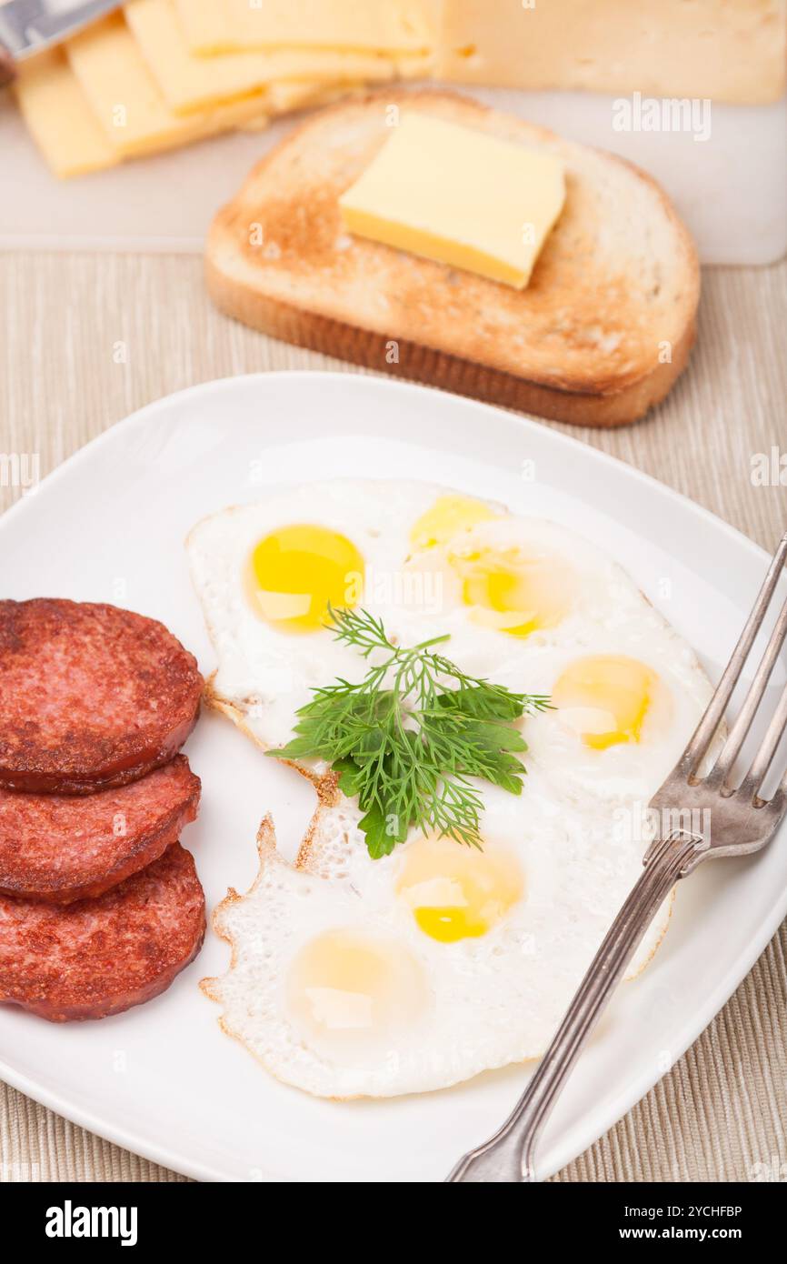 Breakfast toast fried eggs hi-res stock photography and images - Alamy