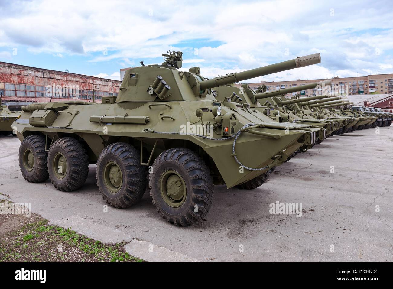 Armoured self propelled gun hi-res stock photography and images - Alamy