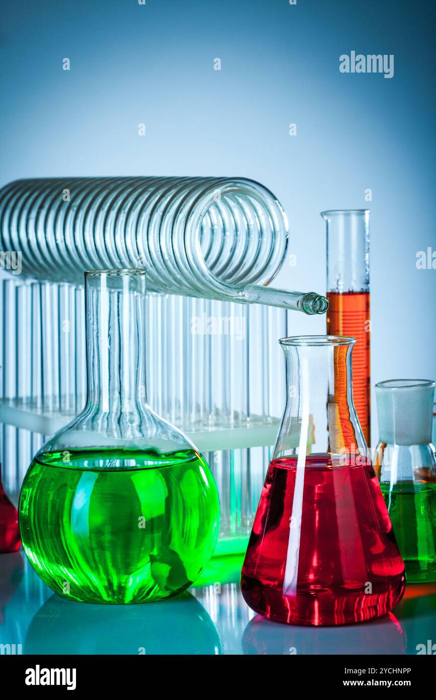 Test tubes liquids hi-res stock photography and images - Alamy