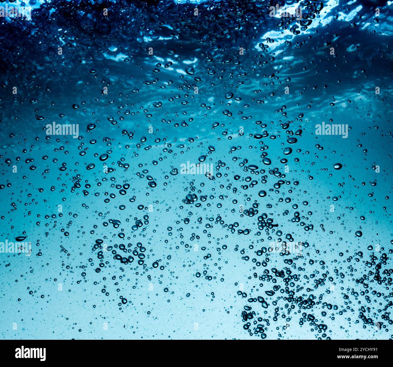 Turquoise water splash hi-res stock photography and images - Alamy