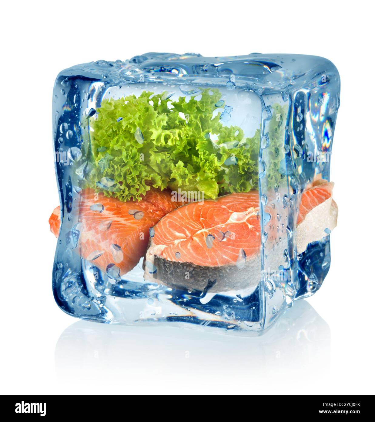 Fish on ice seafood Cut Out Stock Images & Pictures - Alamy