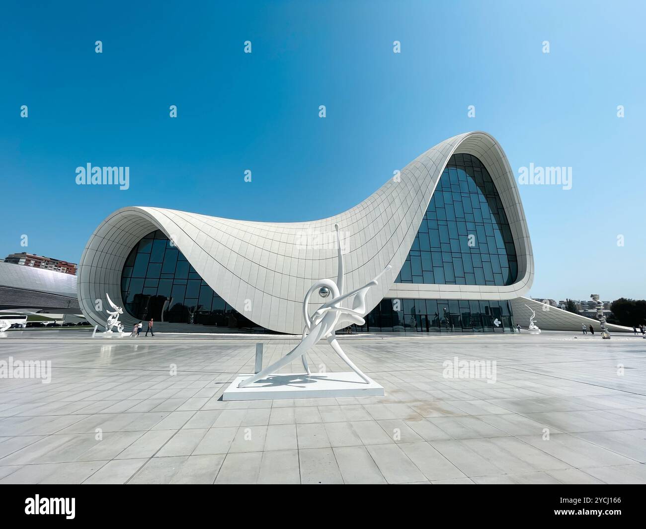 Heydar Aliyev Centre, Baku, Azerbaijan Stock Photo - Alamy