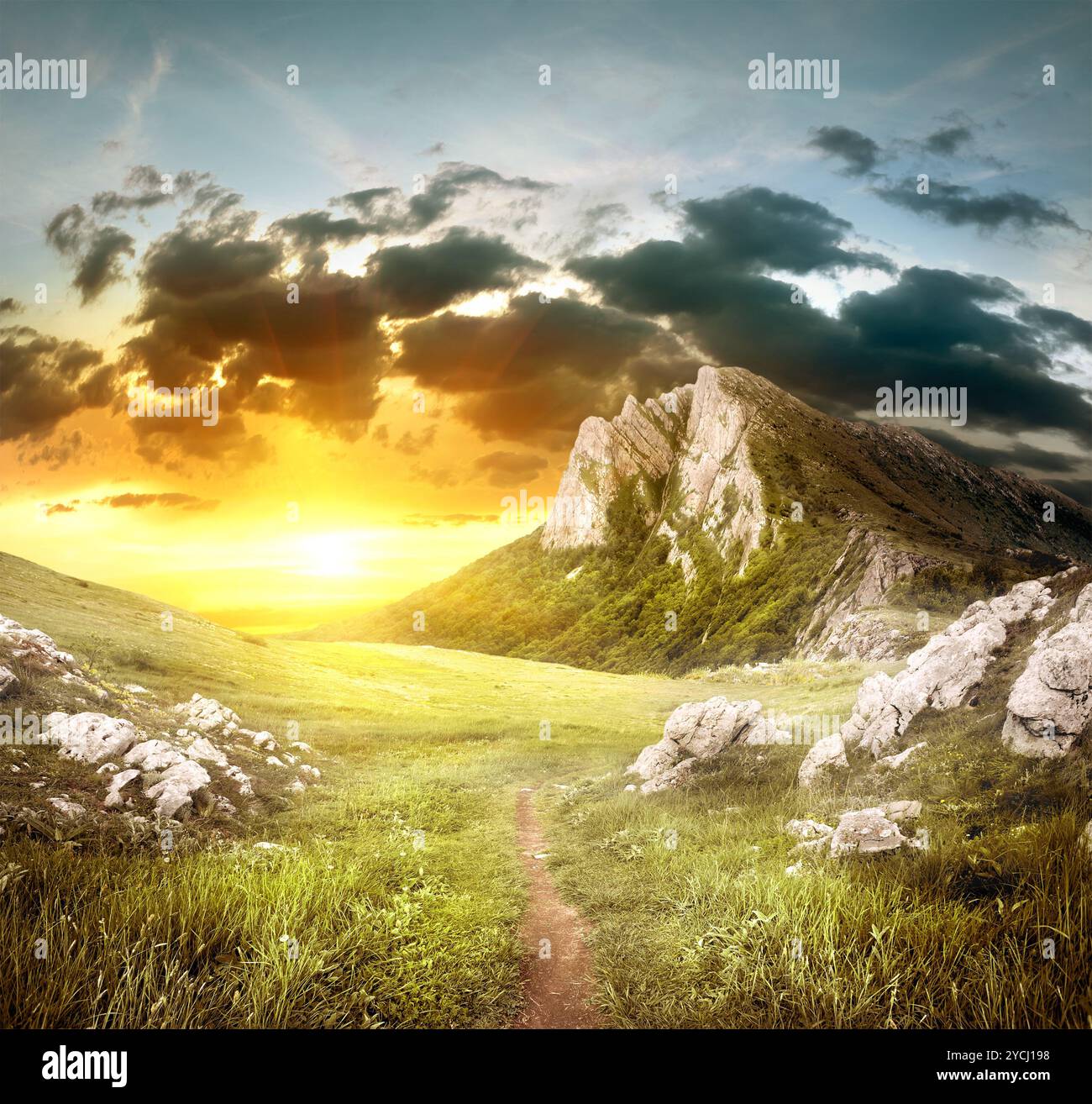 Trail in mountain hi-res stock photography and images - Alamy
