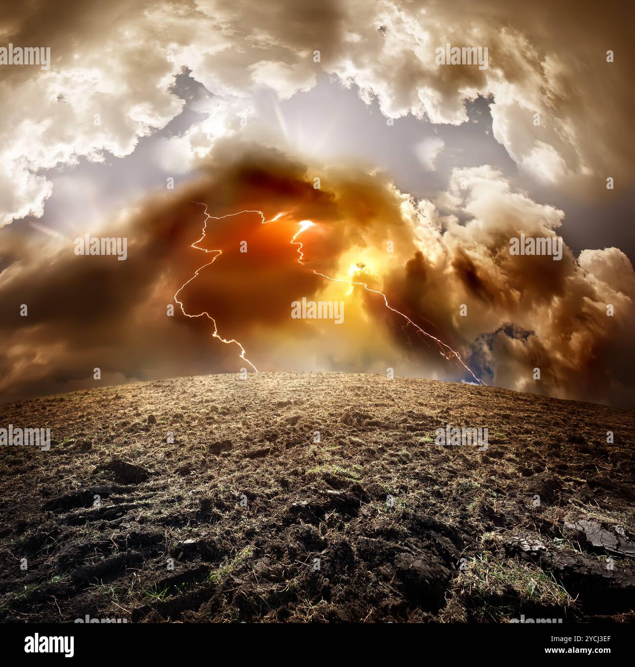 Lightning field hi-res stock photography and images - Alamy