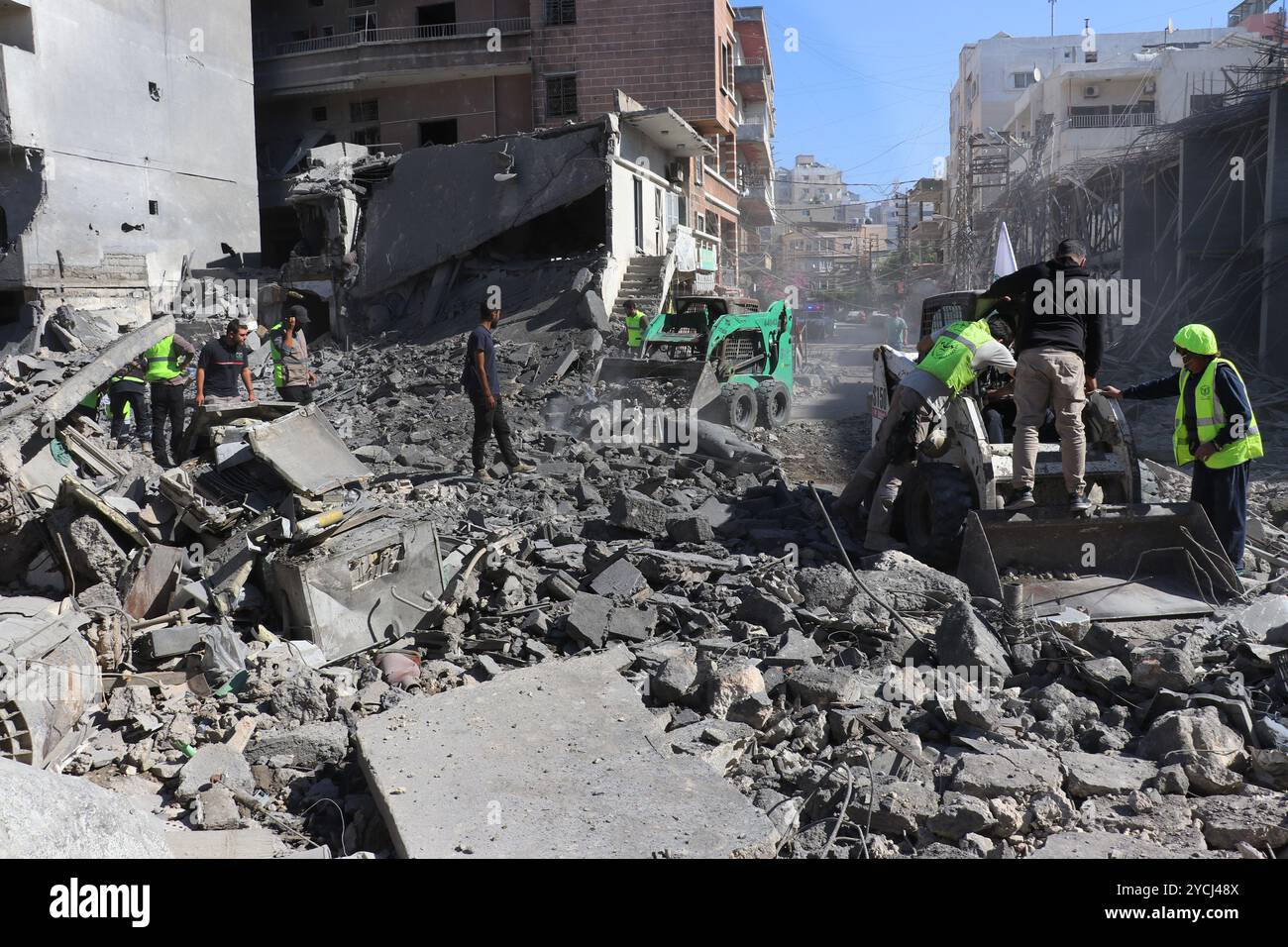 Lebanese civil hi-res stock photography and images - Alamy