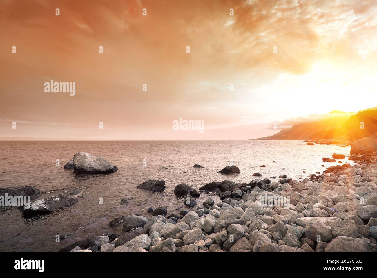 Scenic ocean view sunset cloudy hi-res stock photography and images - Alamy