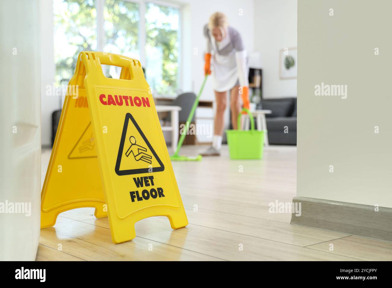 Hotel room cleaning caution hi-res stock photography and images - Alamy
