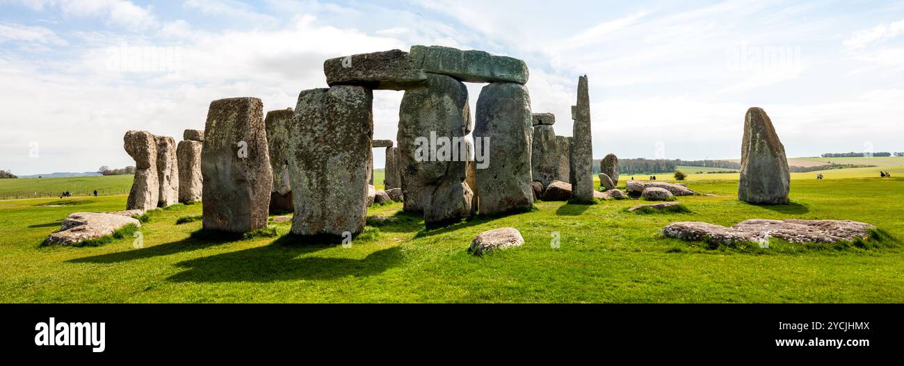 Stonehengesun hi-res stock photography and images - Alamy