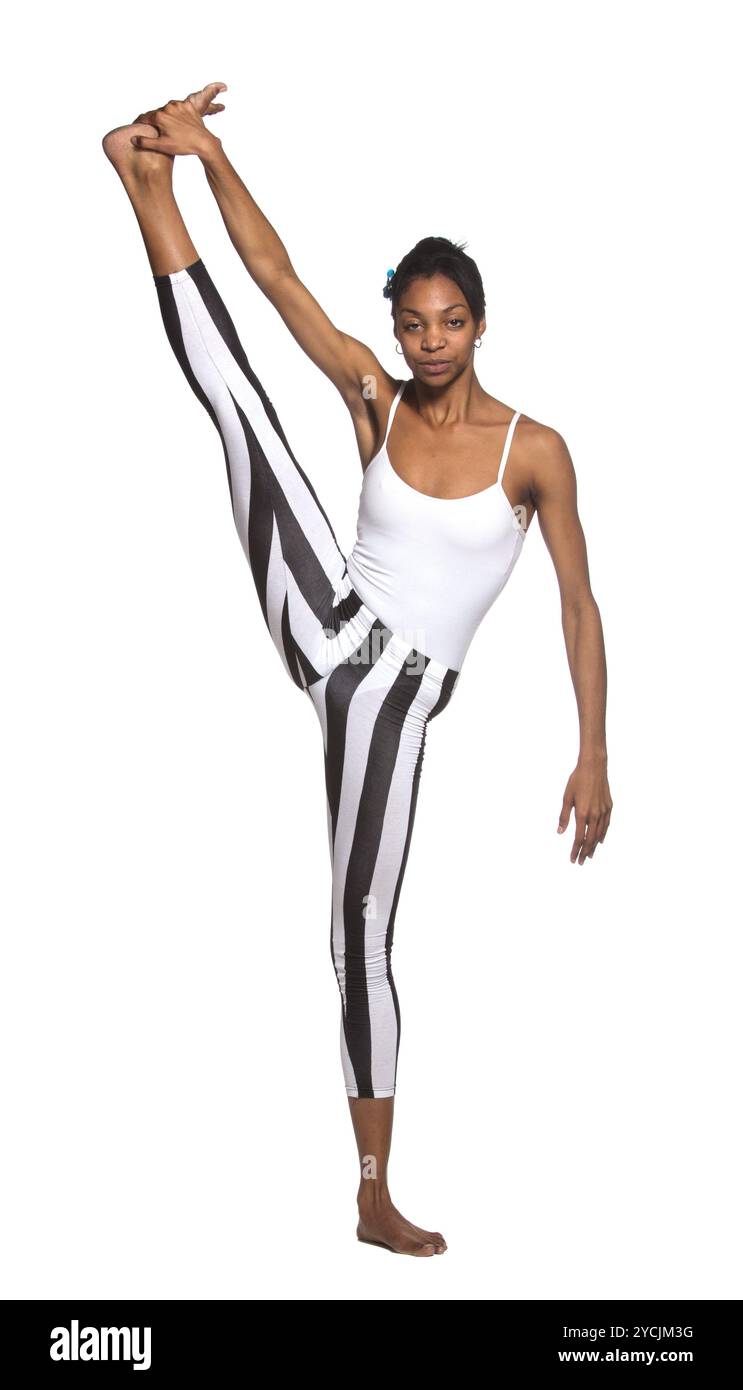 Vertical splits. Latina dancer girl Stock Photo - Alamy