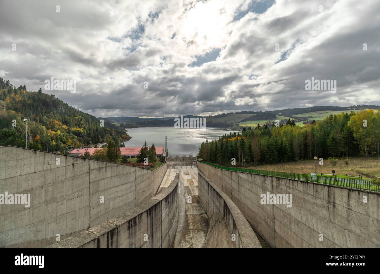 Autumn color view with dam near old castle in Niedzica Poland 10 15 ...
