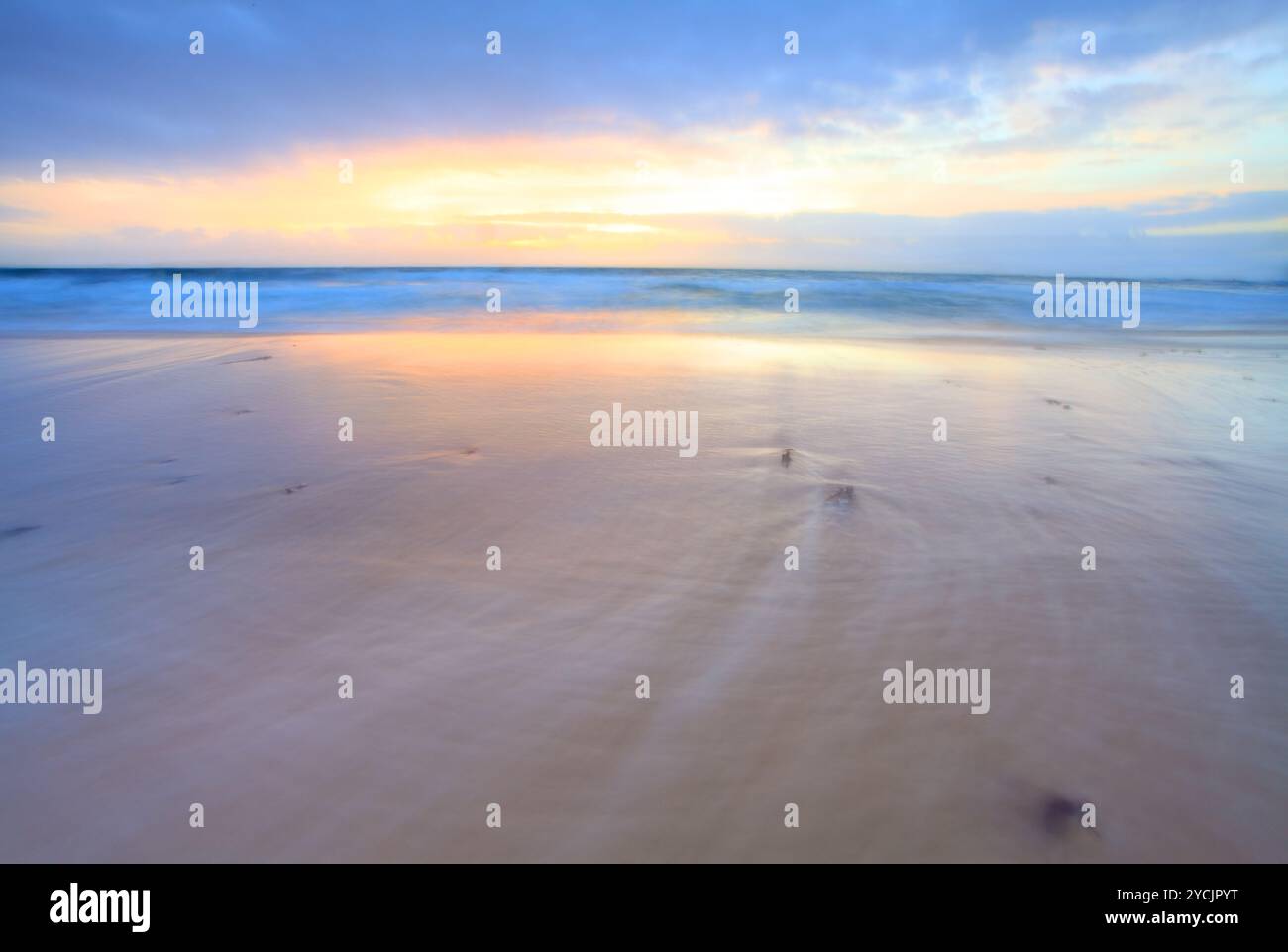 Movement in ocean hi-res stock photography and images - Alamy