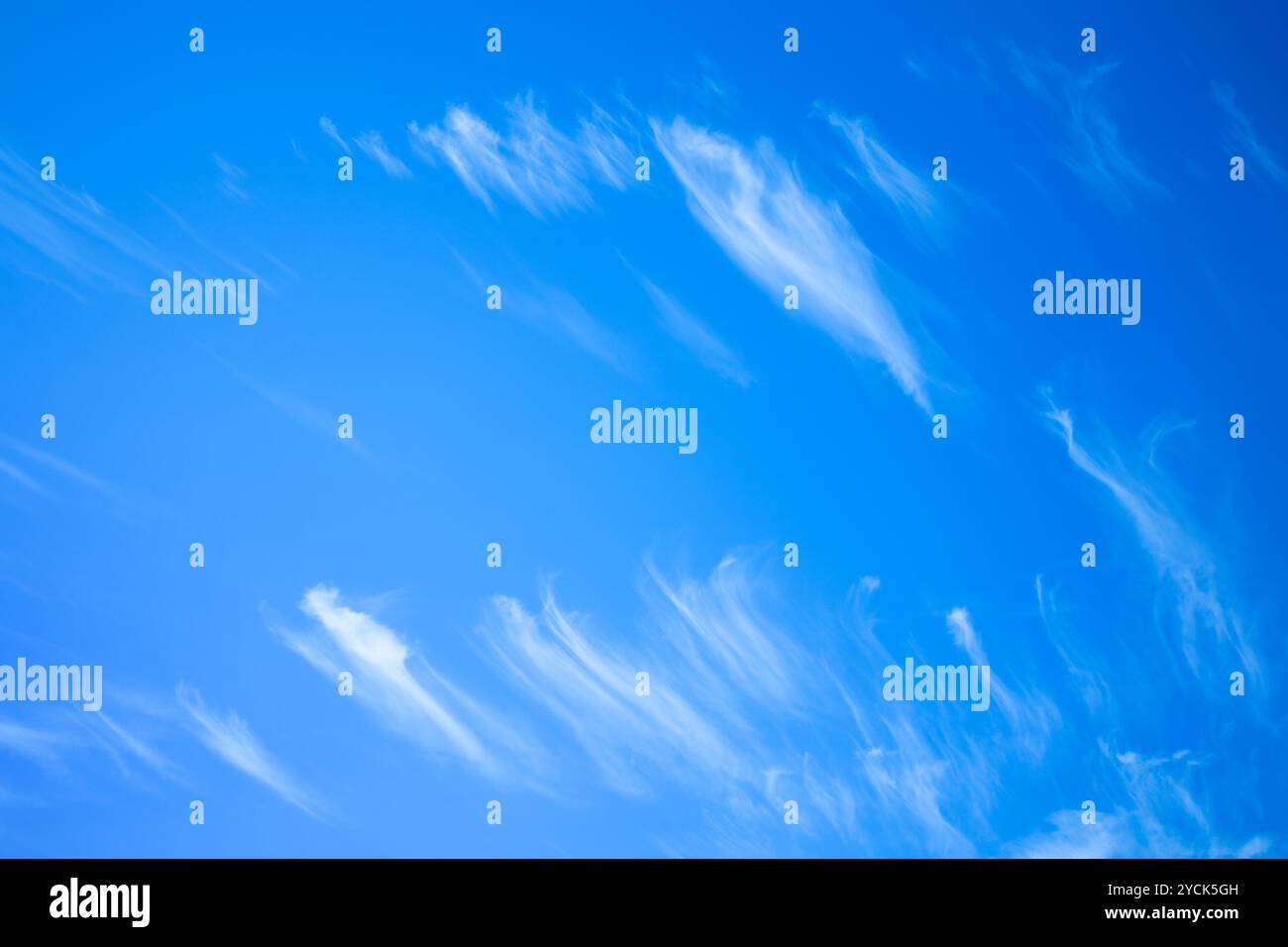 Wispy clouds hi-res stock photography and images - Alamy