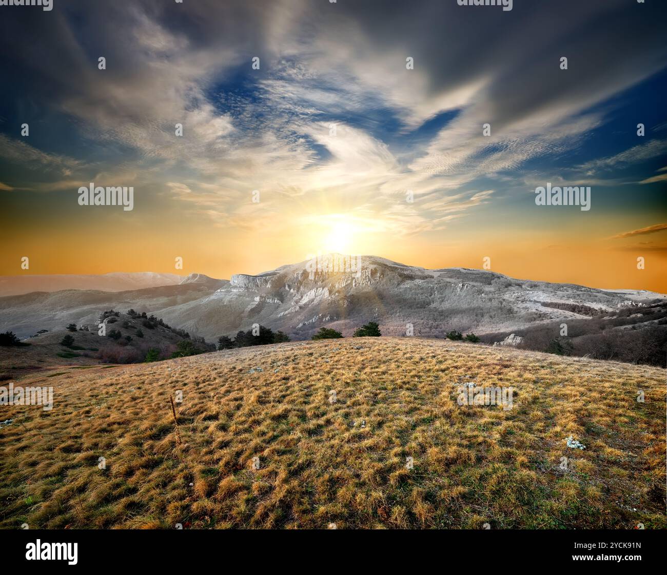 Dry grass hill range hi-res stock photography and images - Alamy