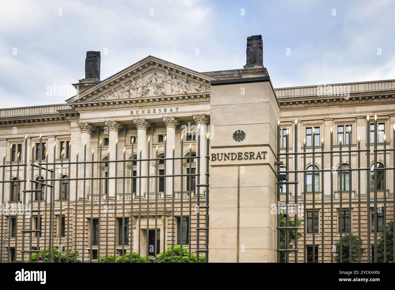 Berlin bundesrat building hi-res stock photography and images - Alamy