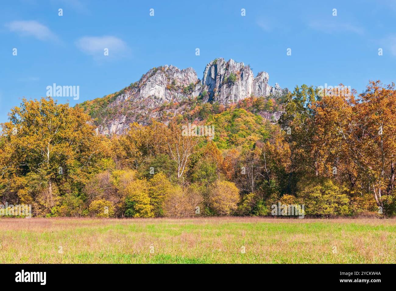 Colorful view of the North and South Peaks of the Seneca Rocks ...