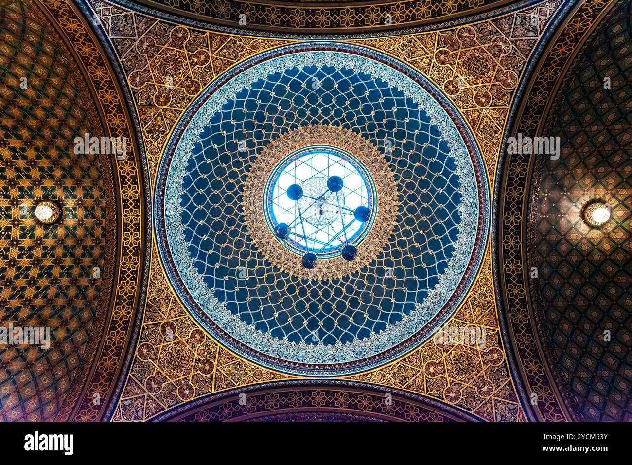 Dome above the main hall. Spanish Synagogue. The synagogue is built in ...